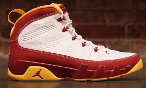 Air Jordan IX rouge, blanc et jaune - chaussure