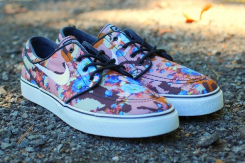 Où acheter la Nike SB Janoski Floral Digi Camo Photo Blue