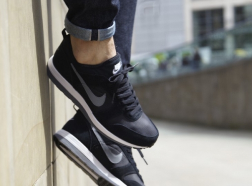 Où acheter les Nike Archive 75 Light Retro Gold & Black