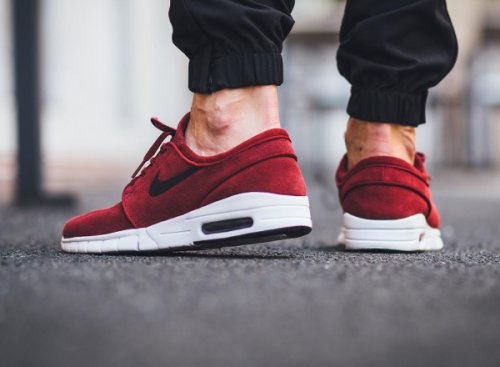 Où acheter la Nike SB Janoski Max Suede Team Red