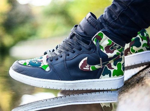 Bape : 15 sneakers customisées qui s'en inspirent : Air Jordan 4...