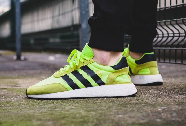 Adidas Iniki Runner Boost 'Solar Yellow' (jaune fluo) homme