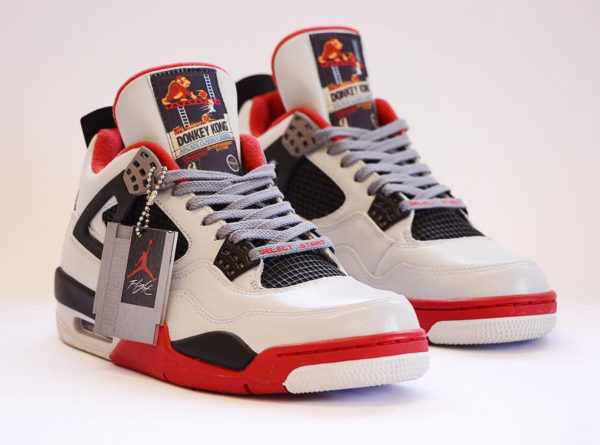 Nintendo Nes x Air Jordan 4 IV 'Legend of Zelda'