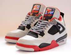 Nintendo Nes x Air Jordan 4 IV 'Legend of Zelda'