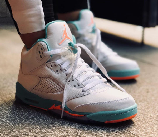 Comment acheter la Air Jordan 5 Retro femme 2018 'Miami' Light Aqua