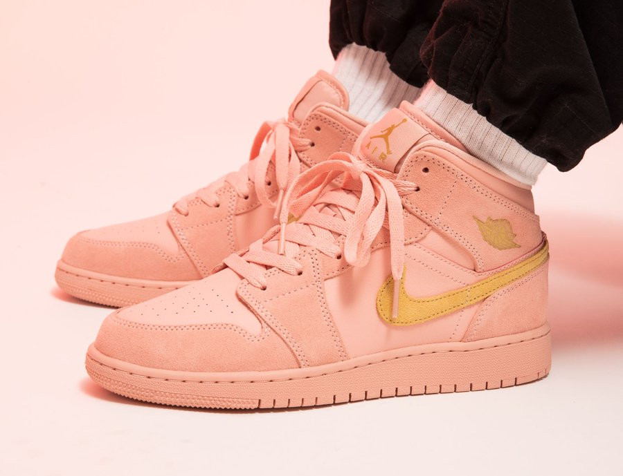 Faut-il acheter la Air Jordan 1 Mid SE Coral Stardust Gold 852542-600