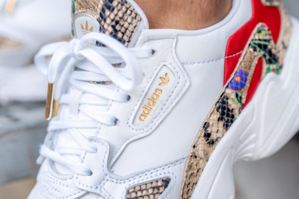 Que vaut la Adidas Falcon W Python Snakeskin Floral FV3083