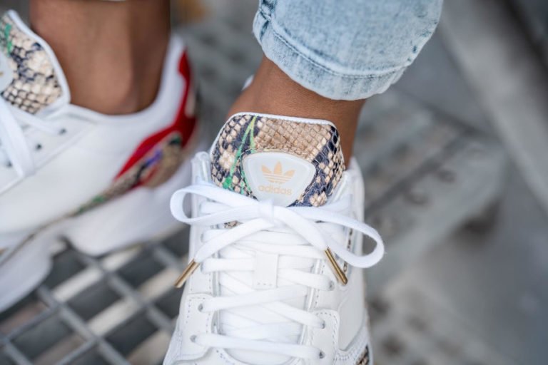 Que vaut la Adidas Falcon W Python Snakeskin Floral FV3083