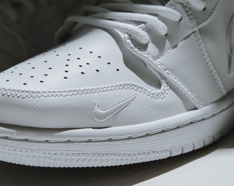 Que vaut la Air Jordan 1 Mid SE Euro Tour 2020 CW7589-100