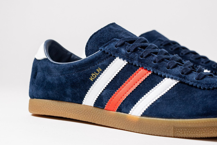 FV1196 : que vaut la Adidas Koln City Series 2020 Collegiate Navy Gum
