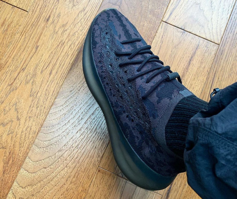 H02536 FZ1270 : que valent les Adidas YZY 380 Onyx RF & Non RF