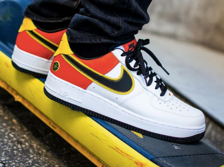 CU8070-100 : que vaut la Nike Air Force 1 AF1 Roswell Rayguns White