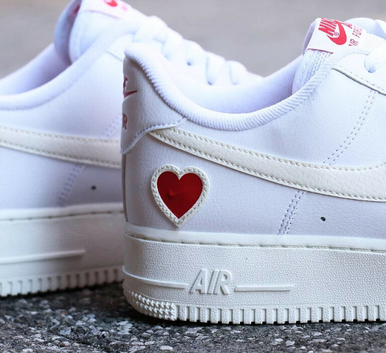 DD7117-100 : que vaut la Nike Air Force 1 AF1 Valentine's Day 2021