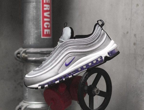 DJ0717-001 : que vaut la Nike AM97 Silver Purple Bullet Persian Violet