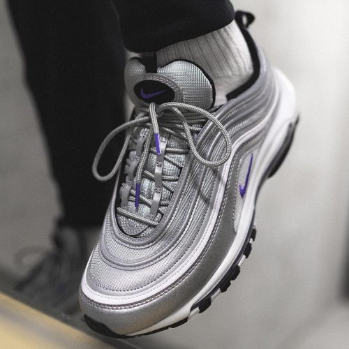 DJ0717-001 : que vaut la Nike AM97 Silver Purple Bullet Persian Violet