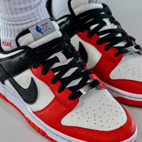 DD3363-100 : que vaut la Nike x NBA Dunk Low Retro EMB Chicago Bulls 75th