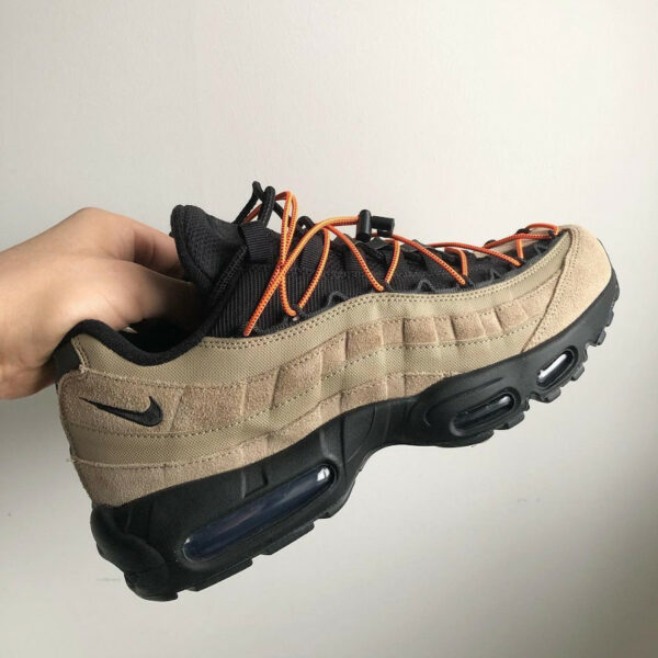 Que vaut la Nike Air Max 95 AM95 Double Lace Khaki Orange DO6391