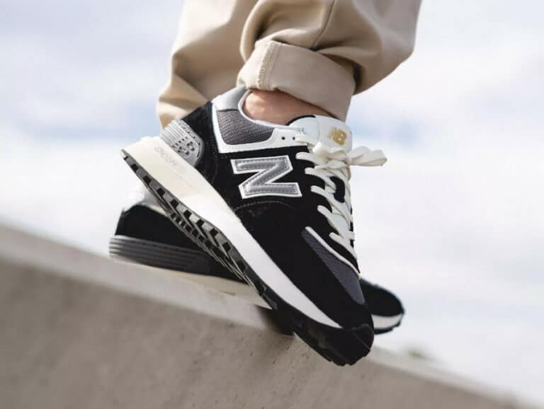 NB 574 Legacy Black Marblehead U574LGG1