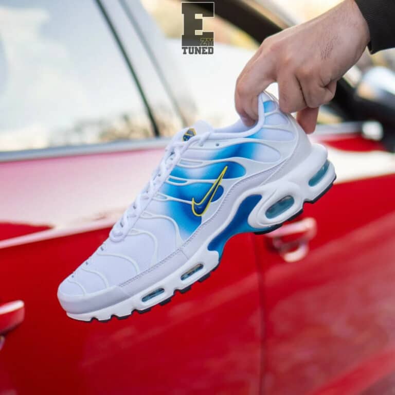 Nike Air Max Plus TN1 Spray Paint Swoosh DX8962-100