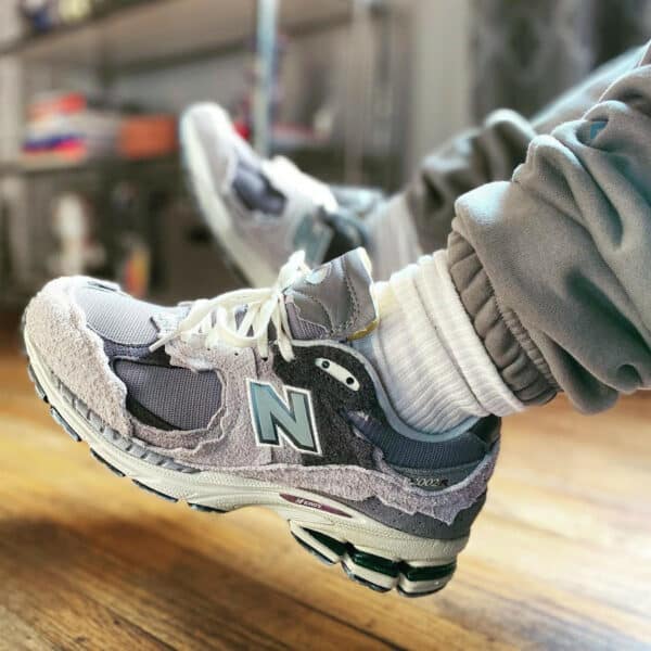 Comment portent-ils leur NB 2002R Protection Pack Refined Future