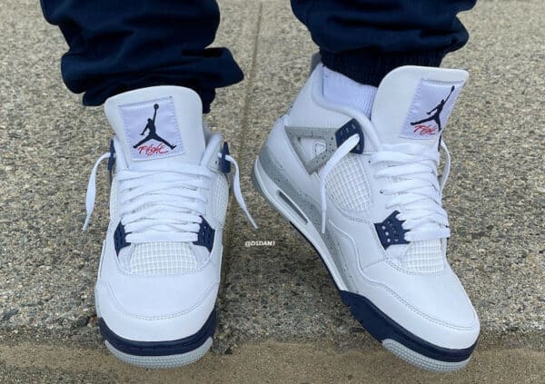Jordan 4 Bleu Fonce