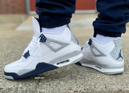 Jordan 4 Bleu Fonc