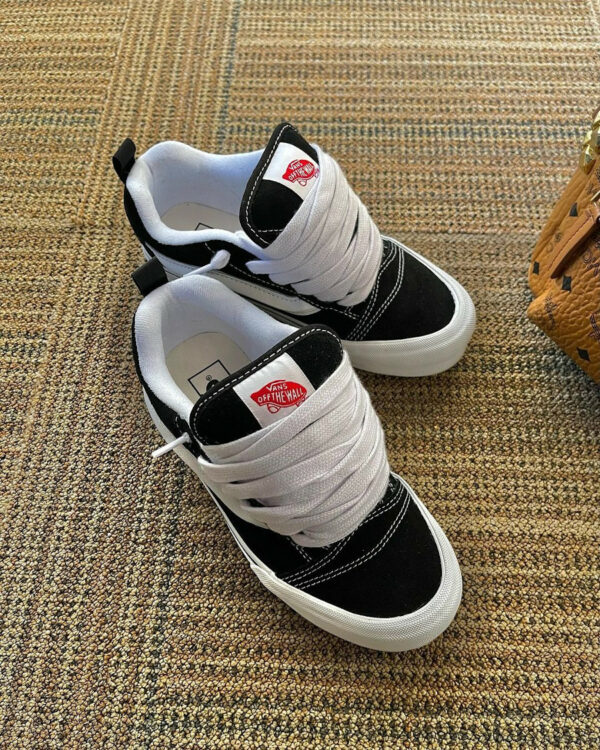 Vans Knu Skool Sidestripe 3D Black White Panda VN0009QC6BT