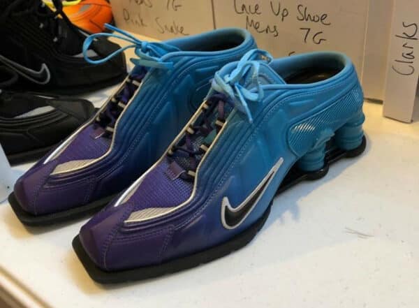 Talons Nike Shox MR4 x Martine Rose dégradé DQ2401