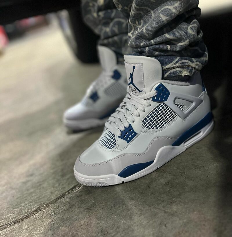 Comment styliser sa AJ4 Military Blue 2024 ? 20 photos on feet