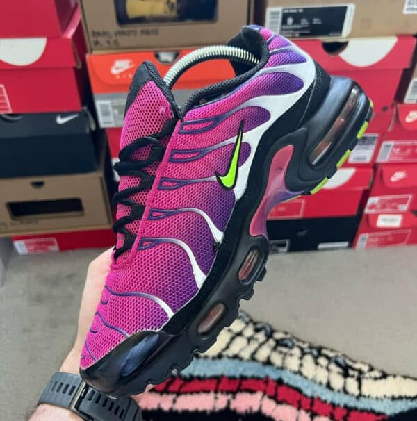 Nike TN Fireberry 2024